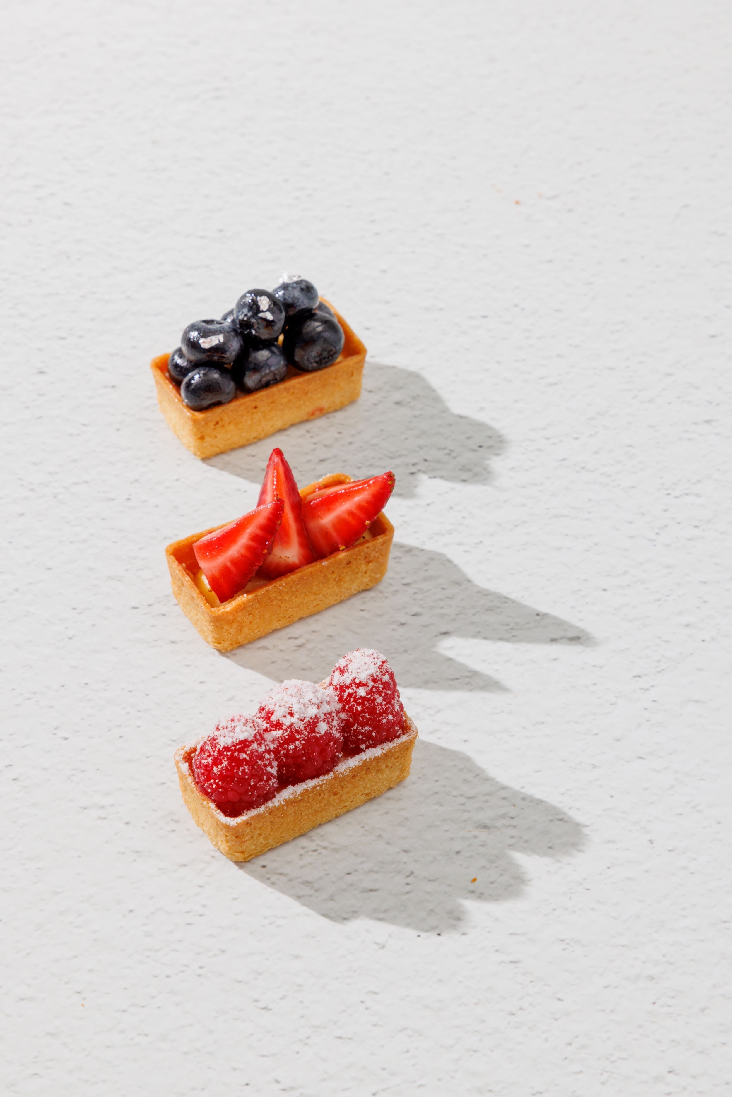 Tartlet Assorted Fruit (12pcs) – DALLOYAU HK